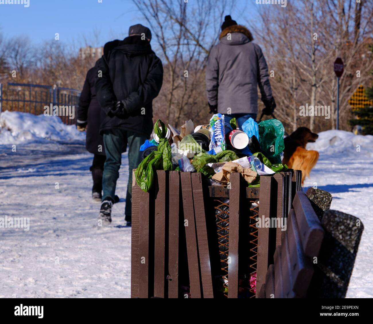 Overflowing garbage can hi-res stock photography and images - Alamy Overflowing garbage can hi-res stock photography and images - Alamy