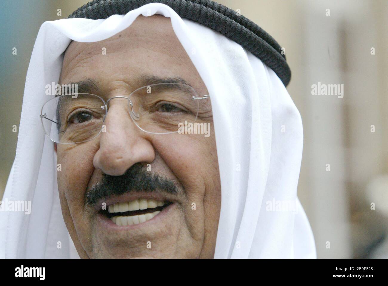 French President Jacques Chirac receives the Emir of Kuweit, Sheik ...
