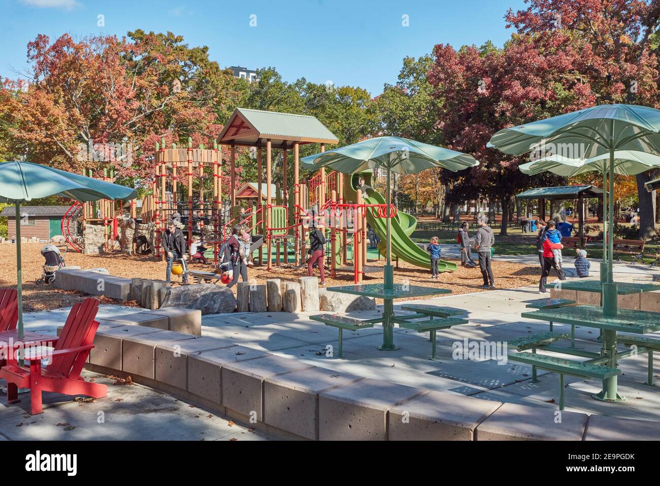 High Park waterplay and childrens playground Stock Photo - Alamy