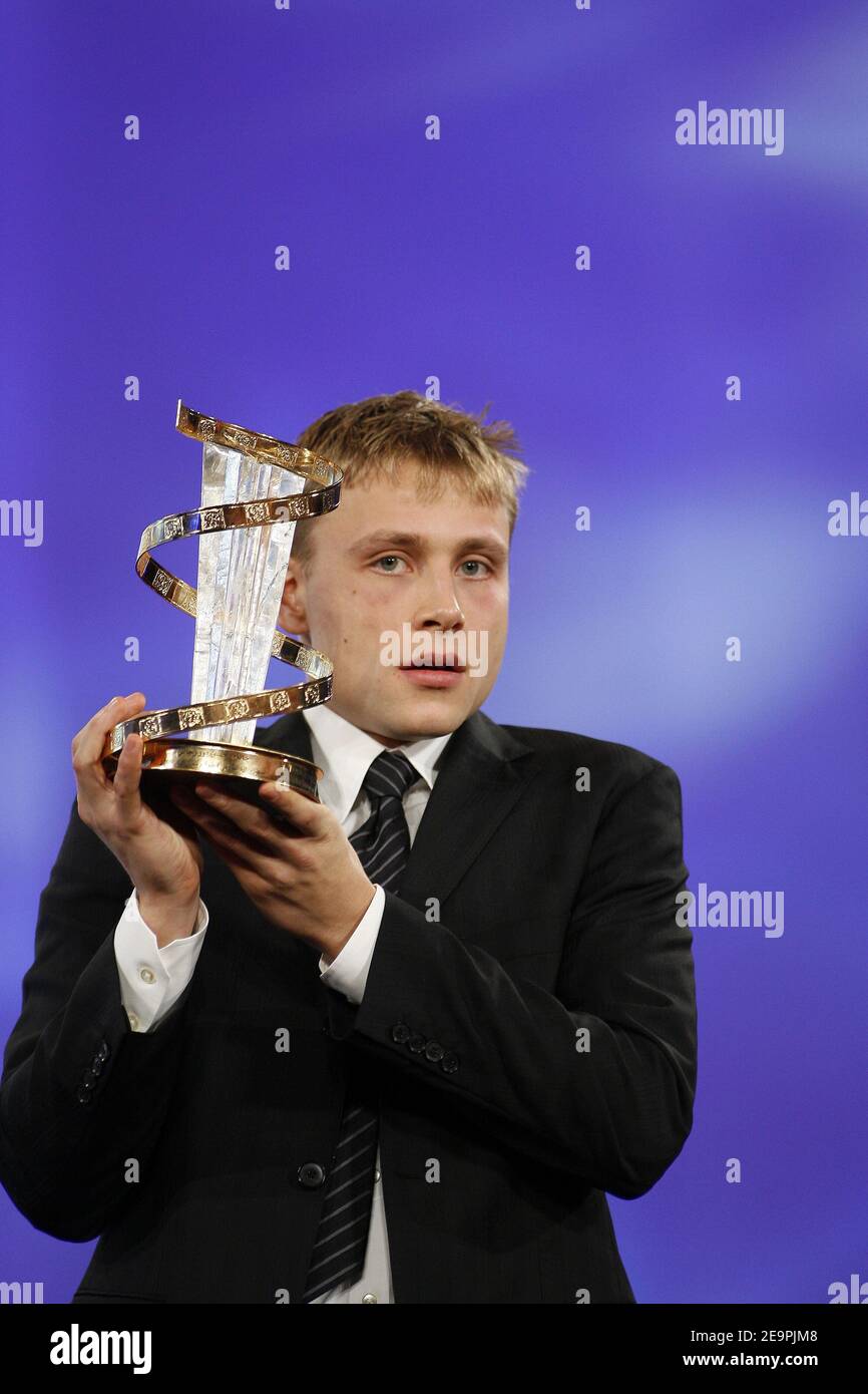 Max Riemelt with his trophy for the best actor for the film 'The red ...