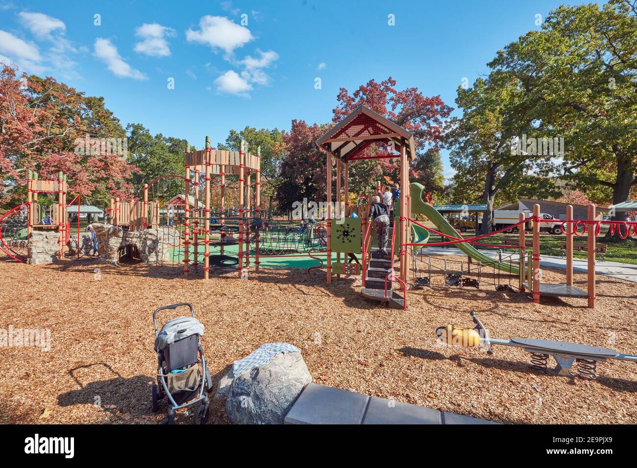 High Park waterplay and childrens playground Stock Photo - Alamy