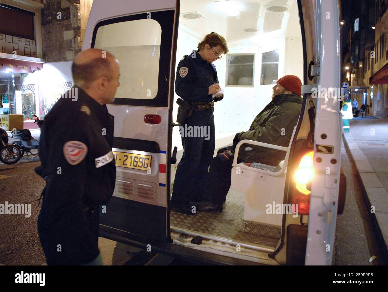 'Bapsa' squad members assist homelesses in the streets of Paris, France ...