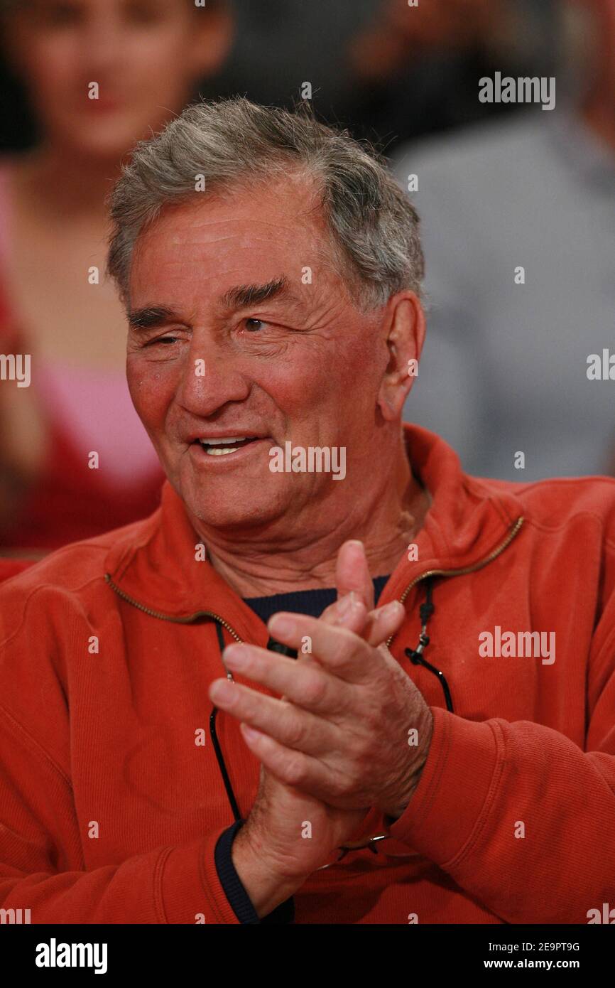 Peter Falk lors de l'enregistrement de l'emission Vivement Dimanche a ...