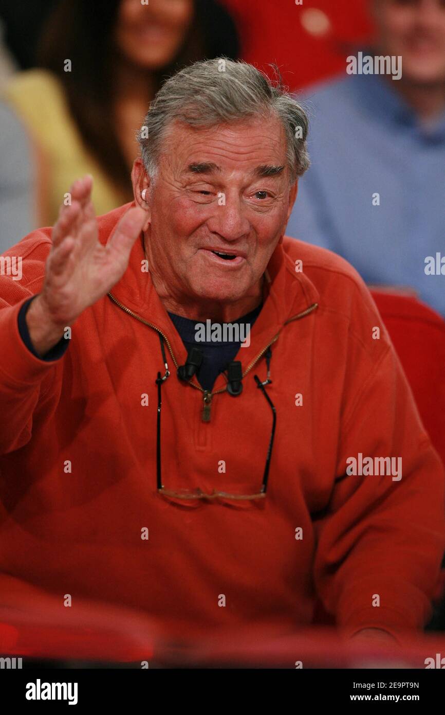 Peter Falk lors de l'enregistrement de l'emission Vivement Dimanche a ...