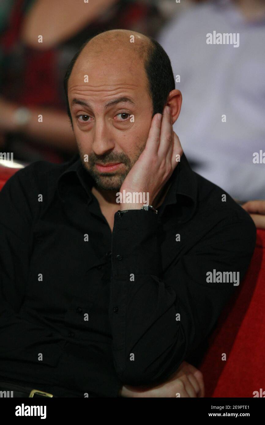Kad Merad at the taping of Vivement Dimanche on November 15, 2006 in ...