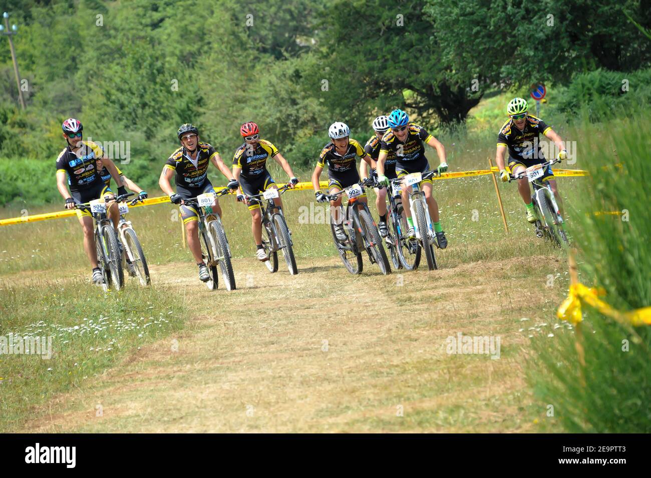Competitive downhill mountain bike race hi-res stock photography and ...