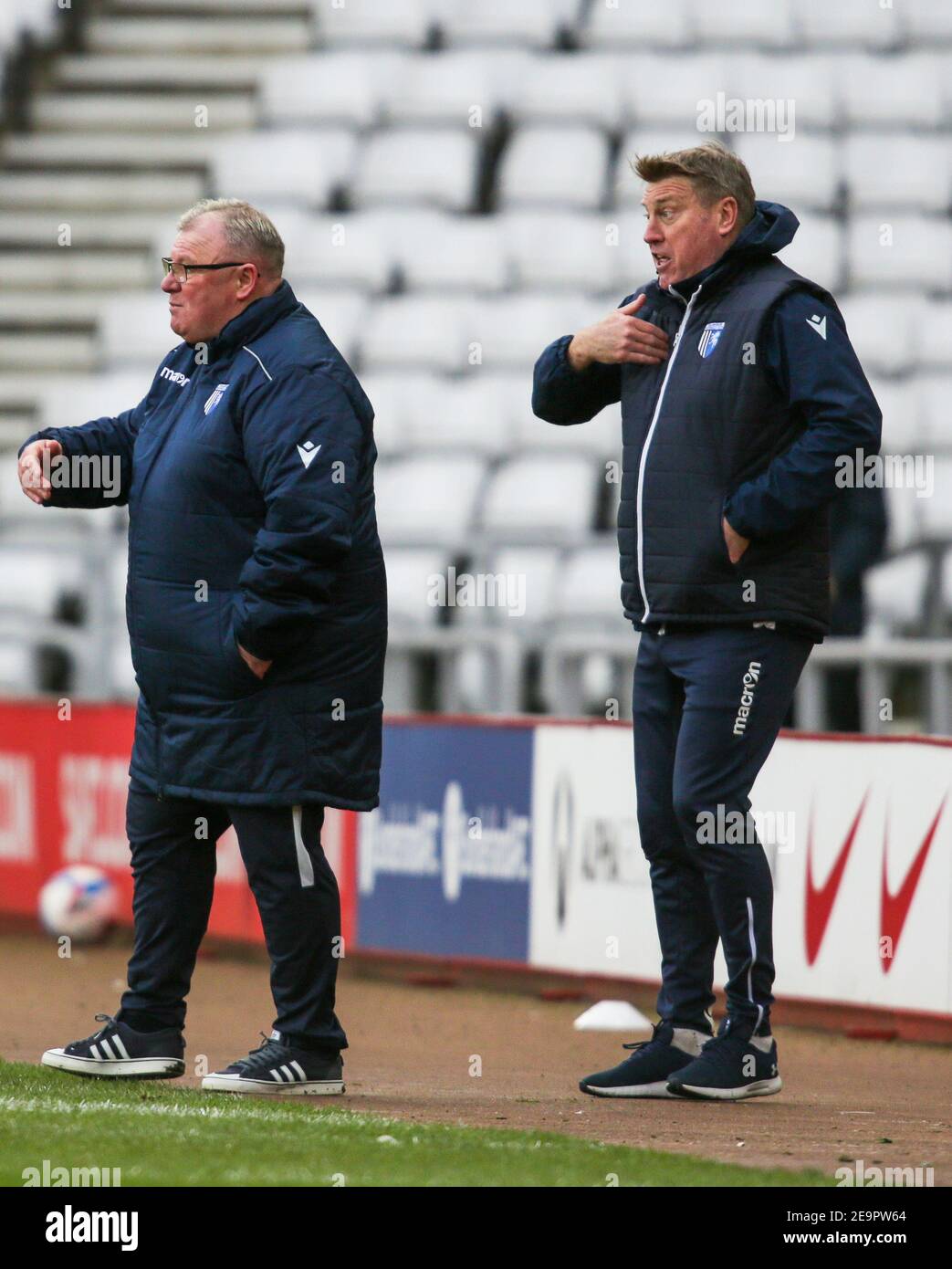 Paul raynor football hi-res stock photography and images - Alamy
