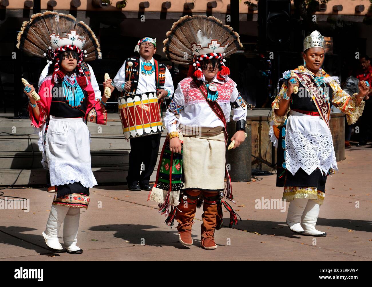 Members of a traditional Native-American dance group from Zuni Pueblo ...