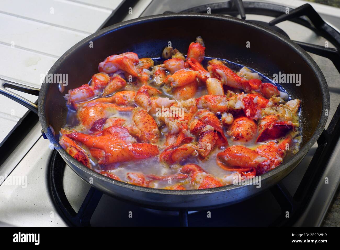 Sauteeing meat hi-res stock photography and images - Alamy