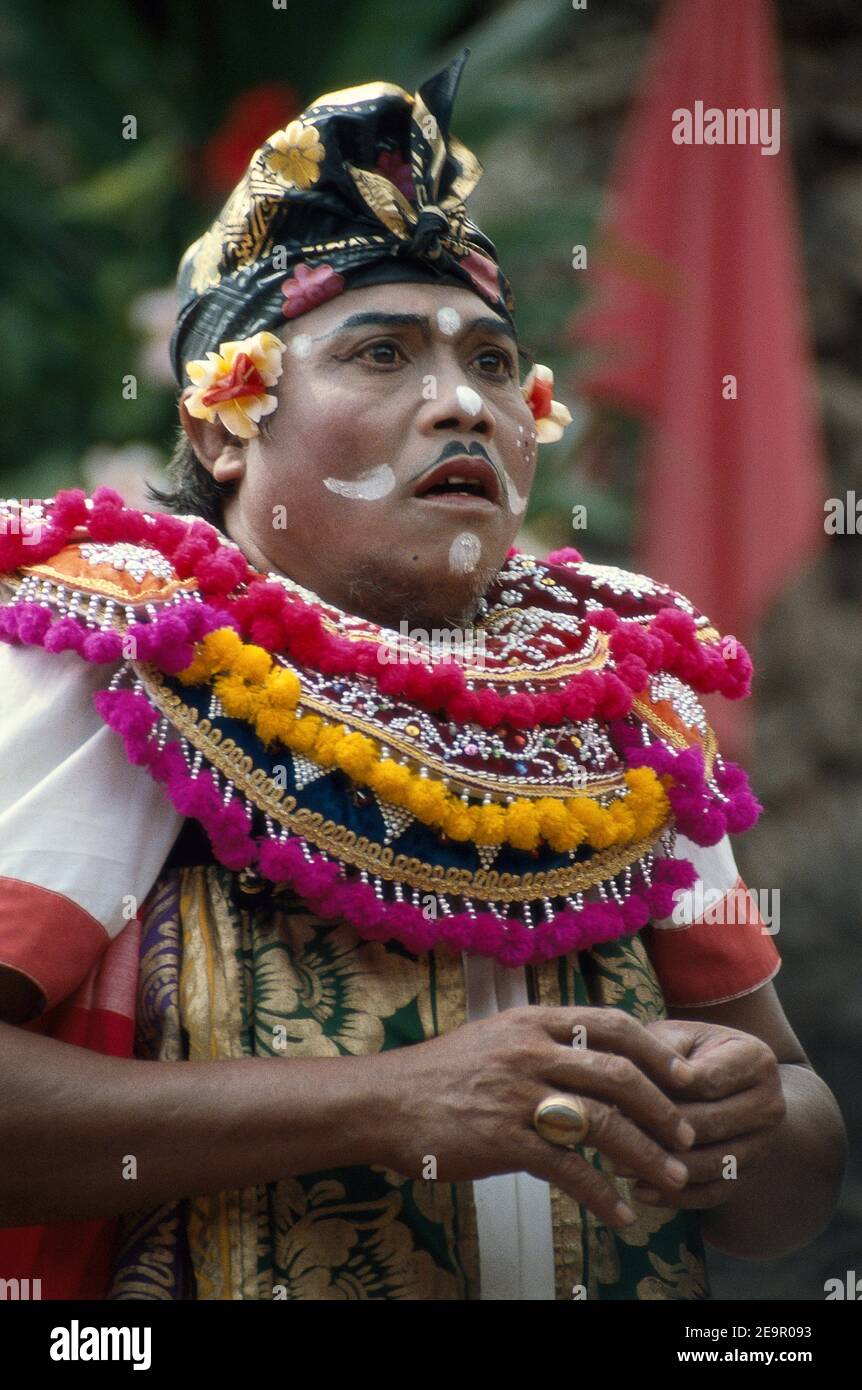 Indonesia bali batubulan barong dance show hi-res stock photography and ...