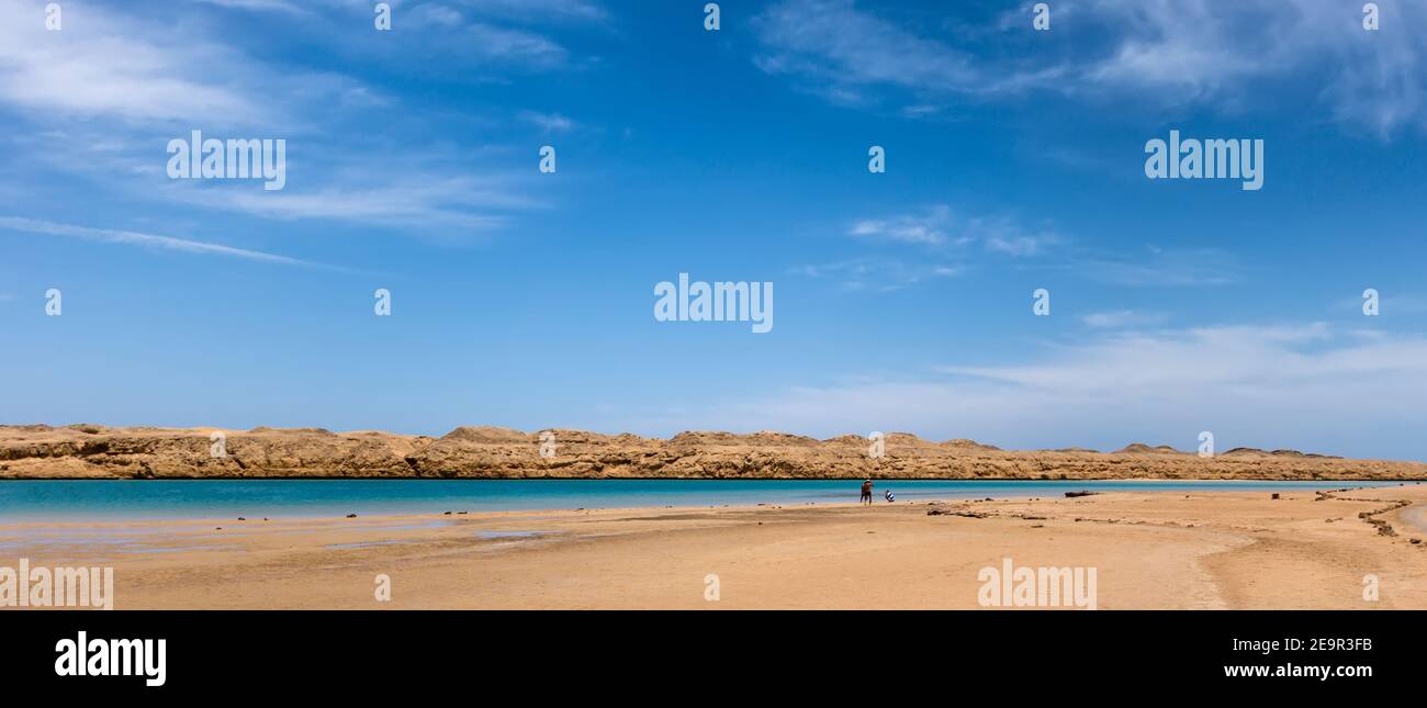 Magic lake seascape white sandy Hidden bay ecosystems Ras Mohammed ...