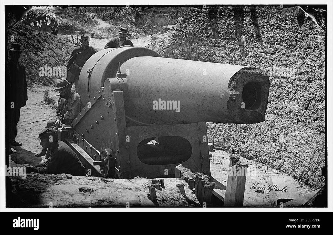 Morris Island, South Carolina. 300-poinder Parrot Rifle after bursting ...