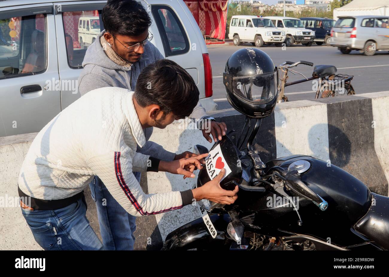 I love kisan hi-res stock photography and images - Alamy