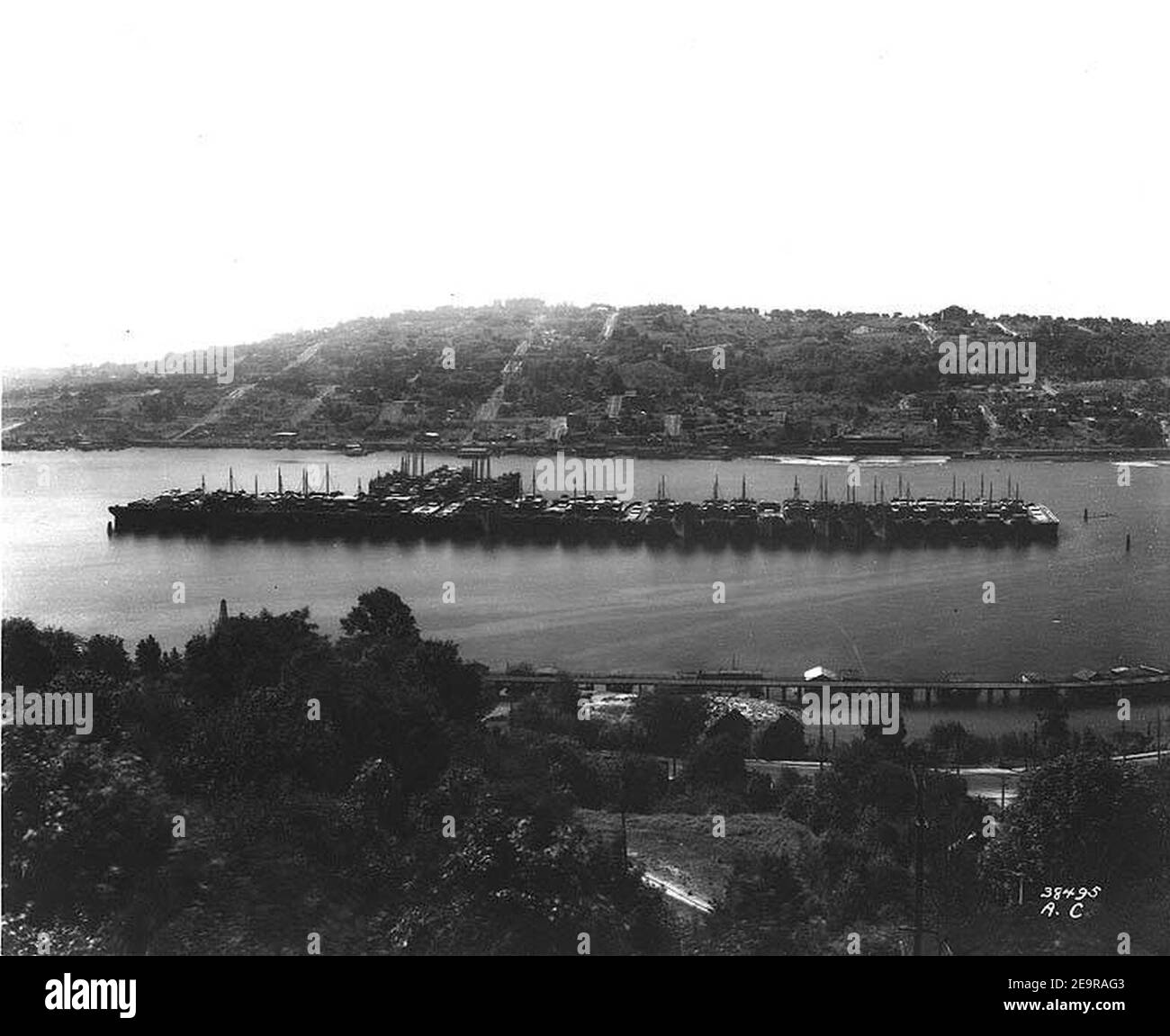 Mothballed U S Navy vessels, Lake Union, Seattle, 1919 Stock Photo - Alamy