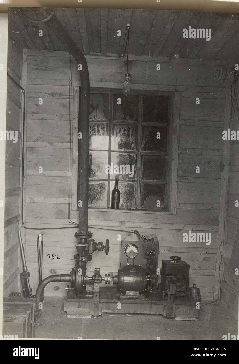 Motoren zur Energiegewinnung bzw. zum Antrieb für Betriebe der Armee ...