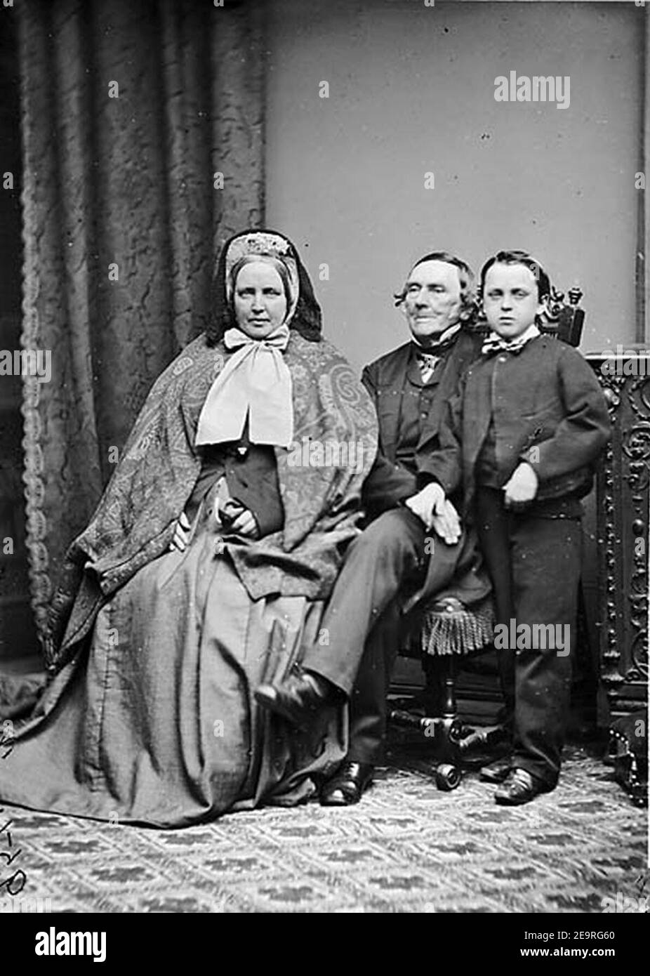 Mr & Mrs Samuel Jones, Pall Mall, Liverpool Stock Photo - Alamy