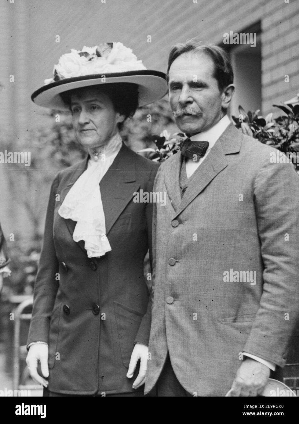 Mr perry hi-res stock photography and images - Alamy