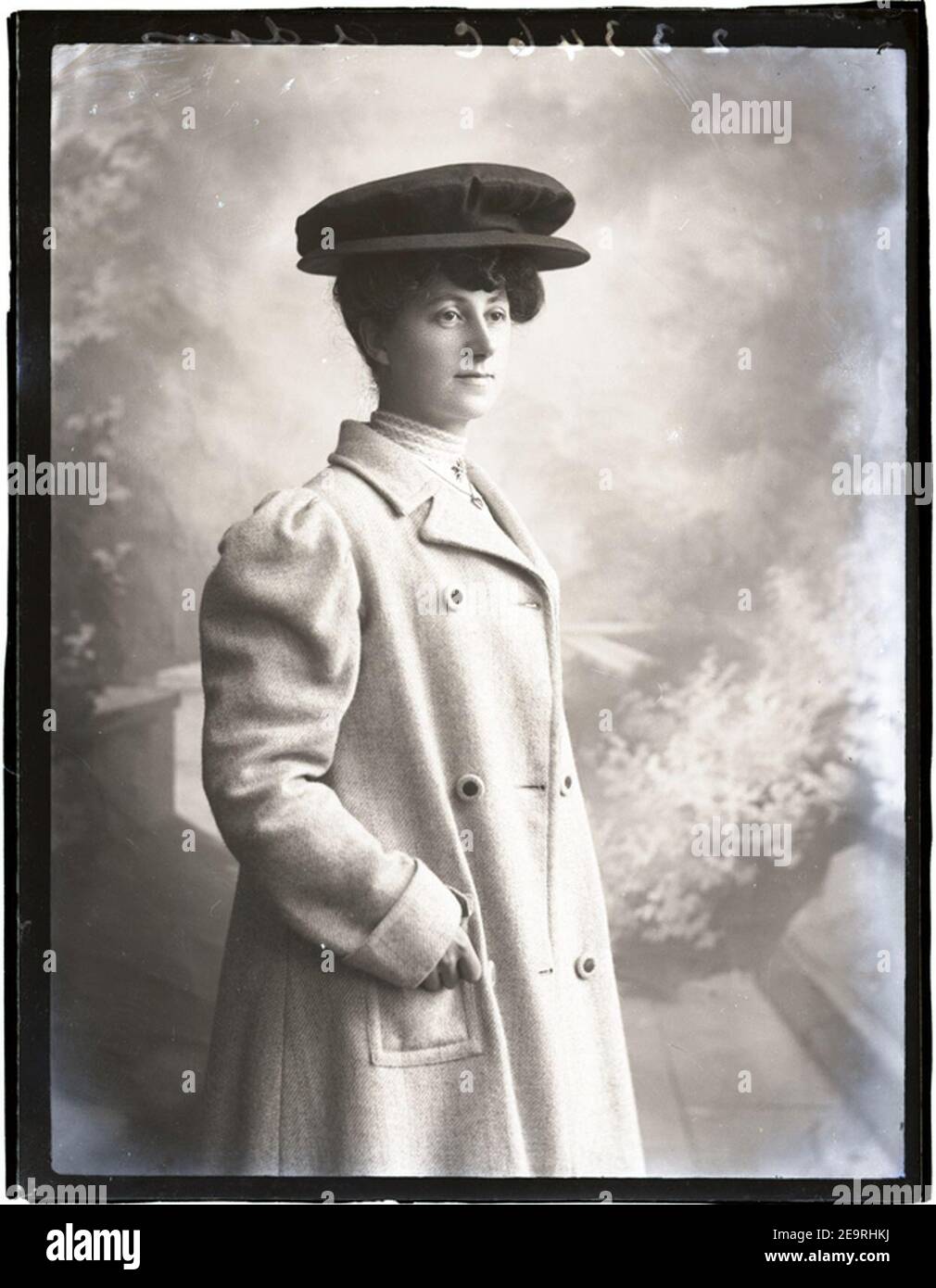 Mrs Adams, 10 Nov (1906) (16394615590 Stock Photo - Alamy
