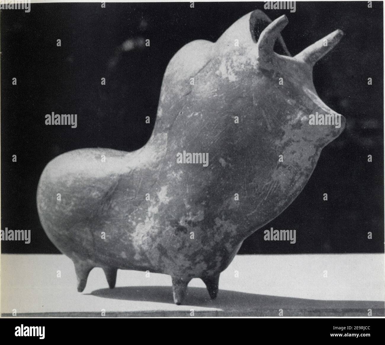 Rhyton en terre cuite hi-res stock photography and images - Alamy