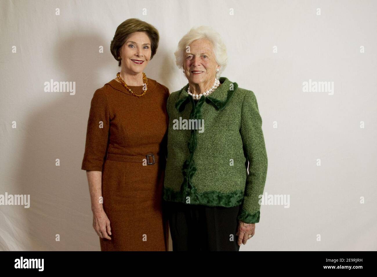 Mrs. Barbara Bush and Mrs. Laura Bush Stock Photo - Alamy