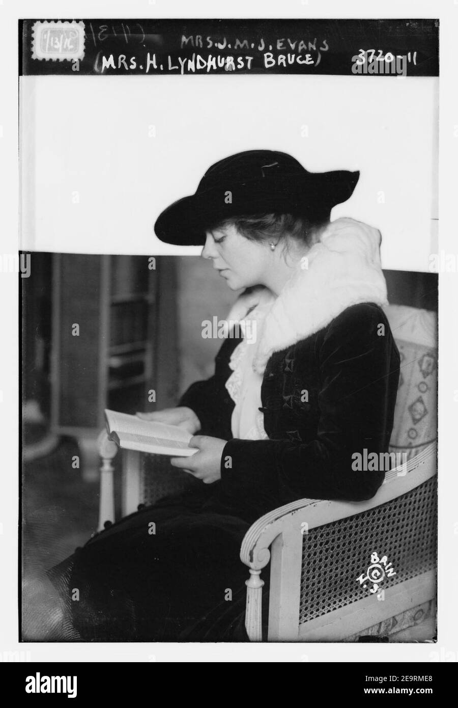 Mrs. J.M.J. Evans (Mrs. H.Lyndhurst Bruce Stock Photo - Alamy