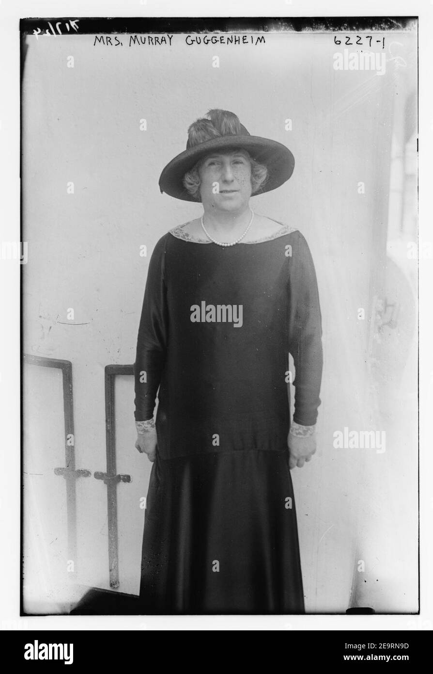 Mrs murray hi-res stock photography and images - Alamy