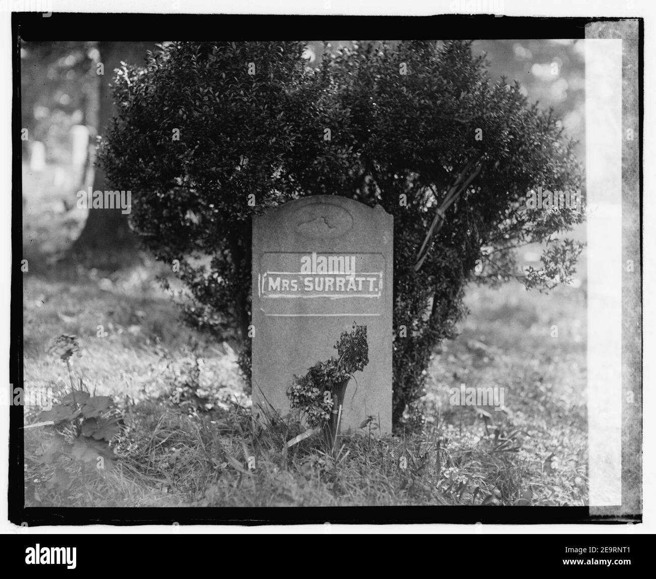 Mrs. Surratt's grave Stock Photo - Alamy