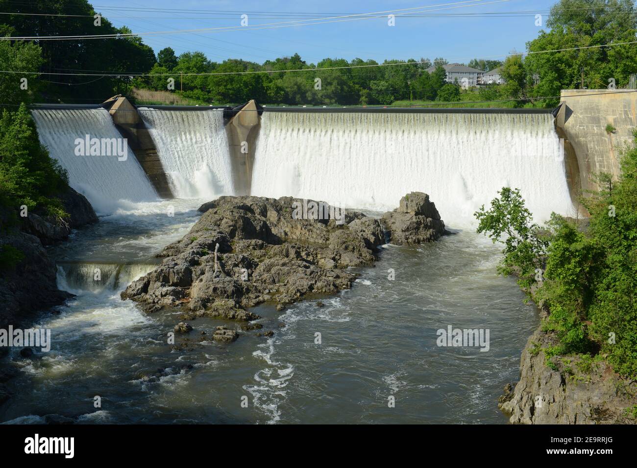 Essex Junction Dam on Winooski River in Essex Junction village, Vermont ...