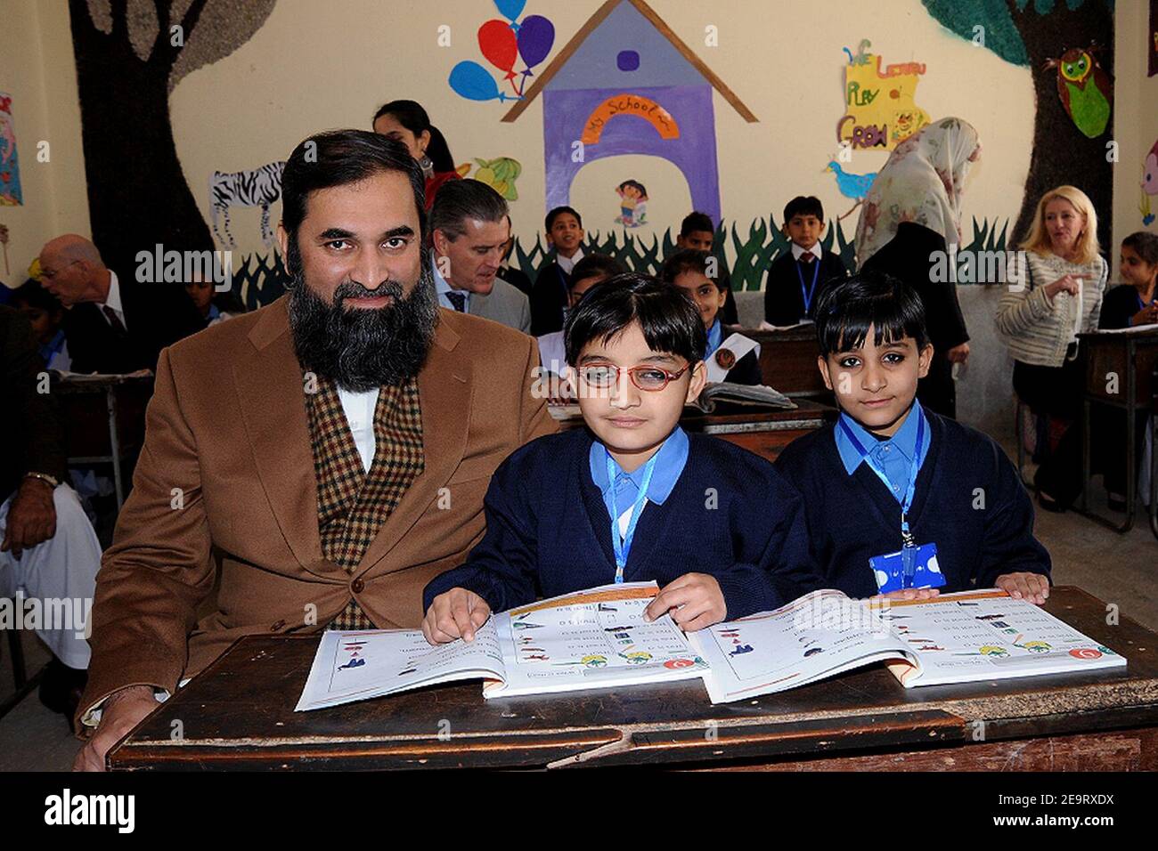 Ur rehman hi-res stock photography and images - Alamy