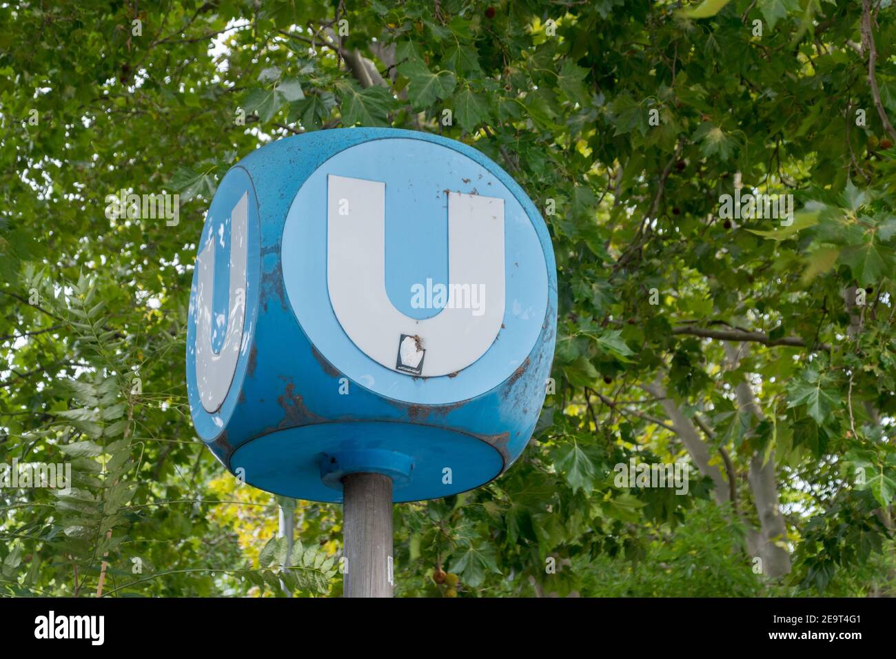 U bahn sign vienna hi-res stock photography and images - Alamy