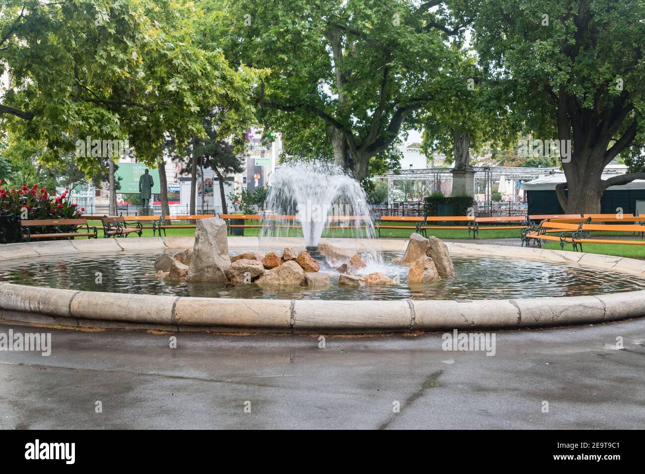 Rathauspark and vienna hi-res stock photography and images - Alamy