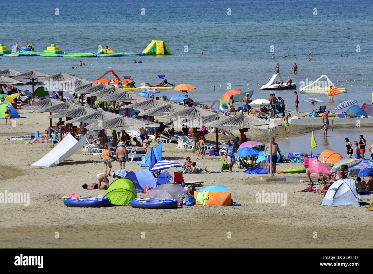 Street photo nin hi-res stock photography and images - Alamy