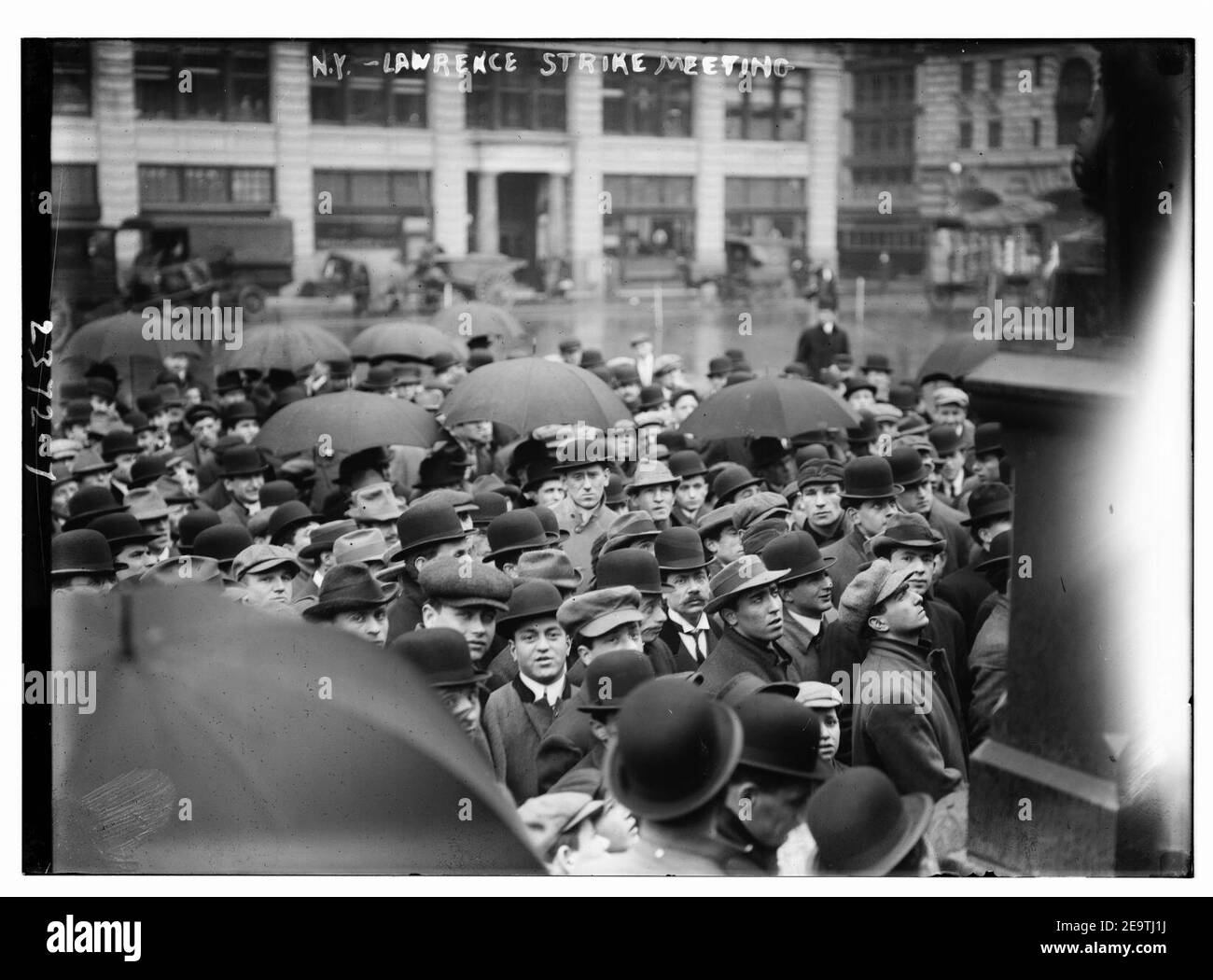 Strike meeting hi-res stock photography and images - Alamy