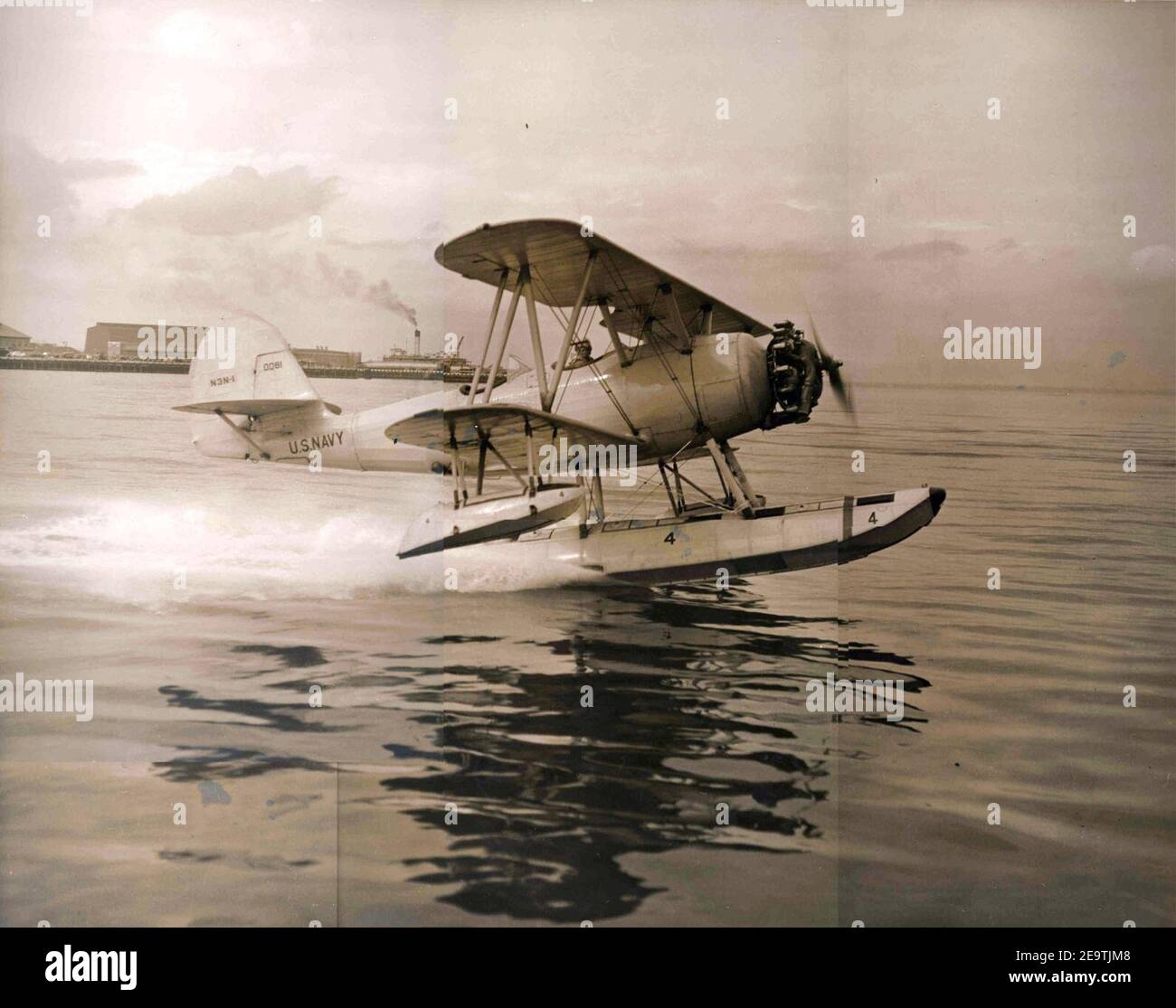 N3n hi-res stock photography and images - Alamy