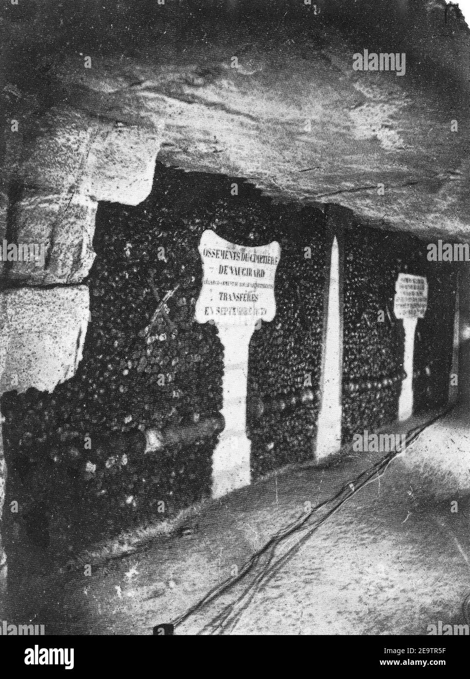 Nadar - Catacombes de Paris - NPS 46 Stock Photo - Alamy
