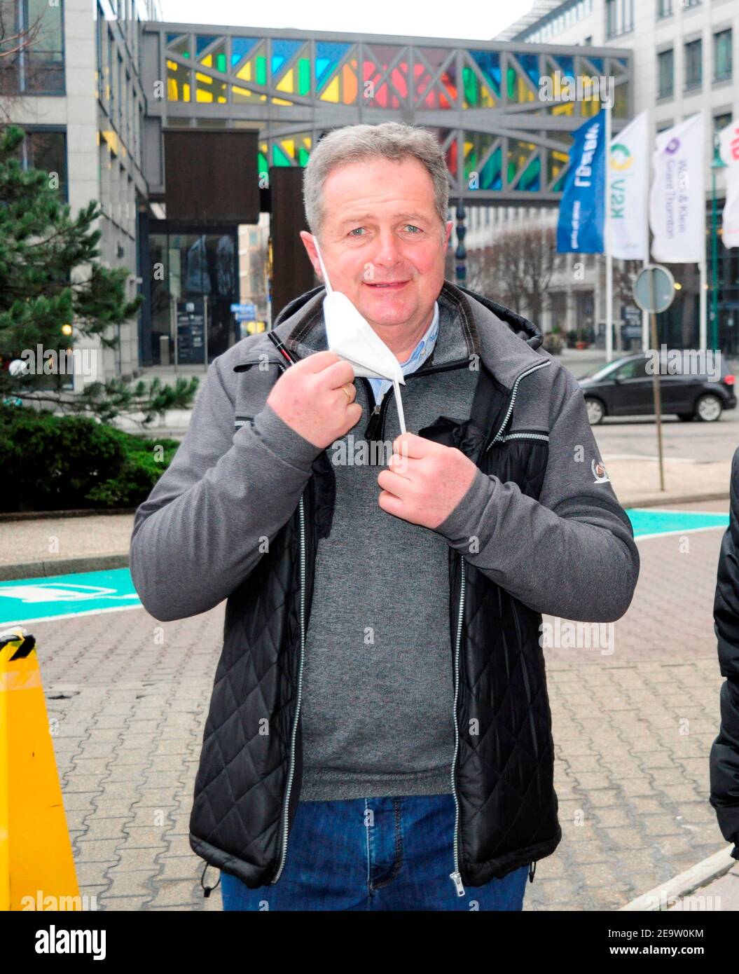 Norbert Rier (Kastelruther Spatzen) und Alexander Rier bei der Ankunft ...