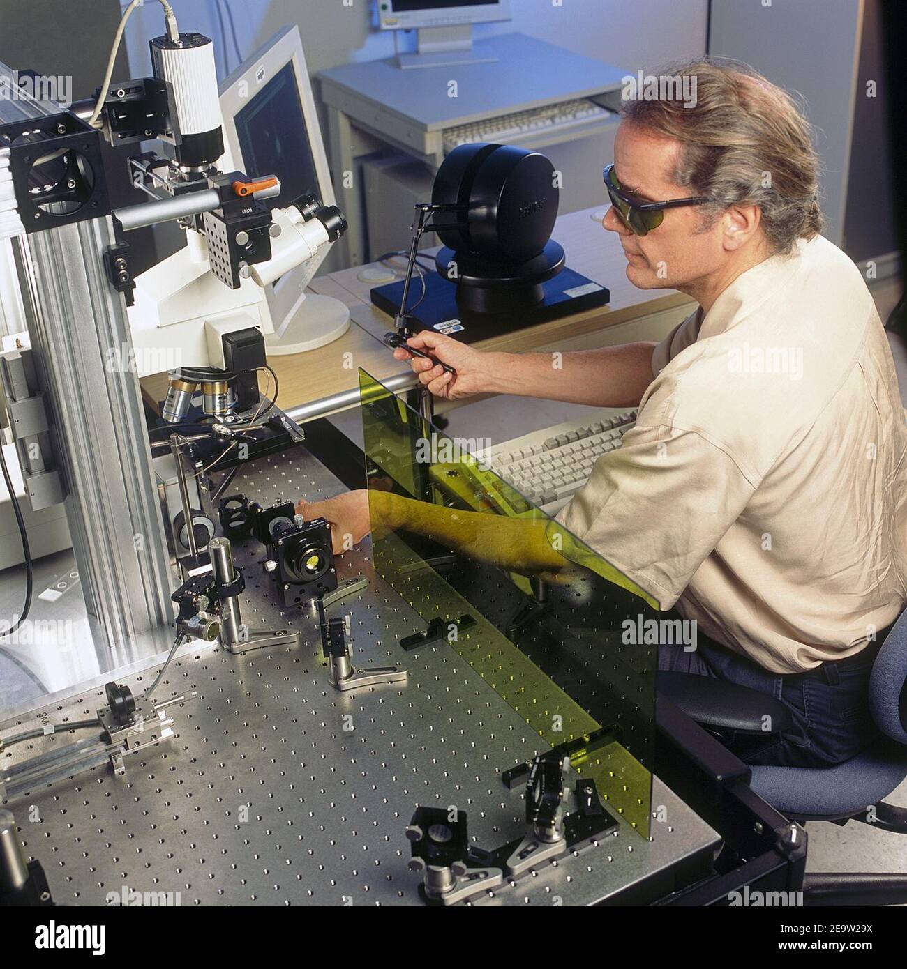 Nanomanufacturing hi-res stock photography and images - Alamy