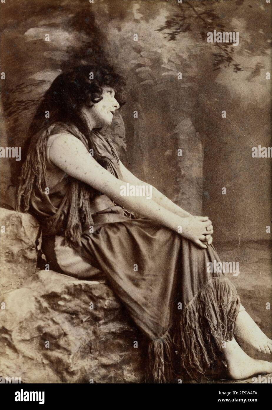 Sarah bernardt hi-res stock photography and images - Alamy