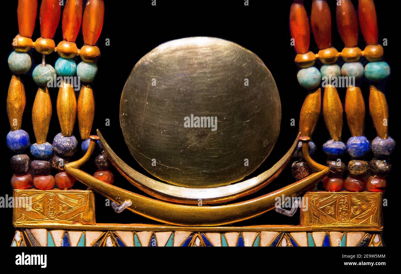 Egypt, Cairo, Tutankhamon jewellery : Pectoral showing a silver ...