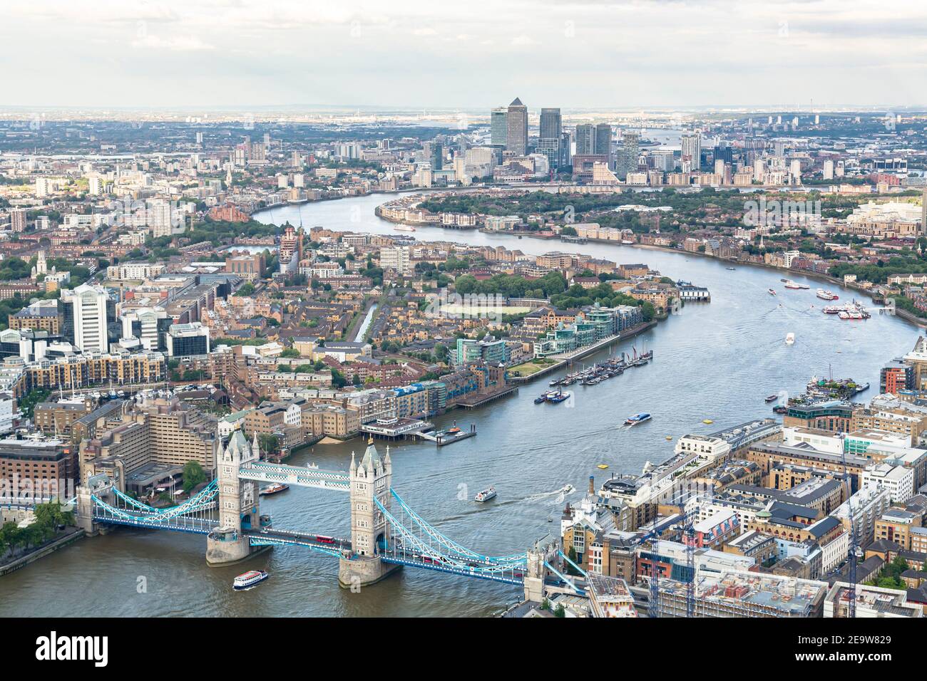 Thames estuary aerial hi-res stock photography and images - Alamy