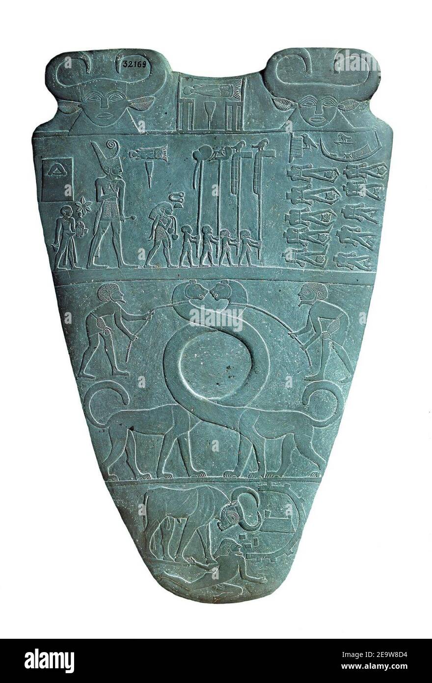 Narmer palette hi-res stock photography and images - Alamy