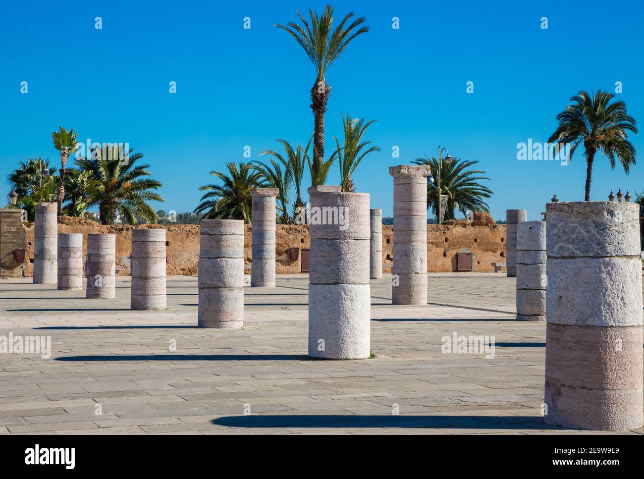 Square with columns Stock Photo - Alamy