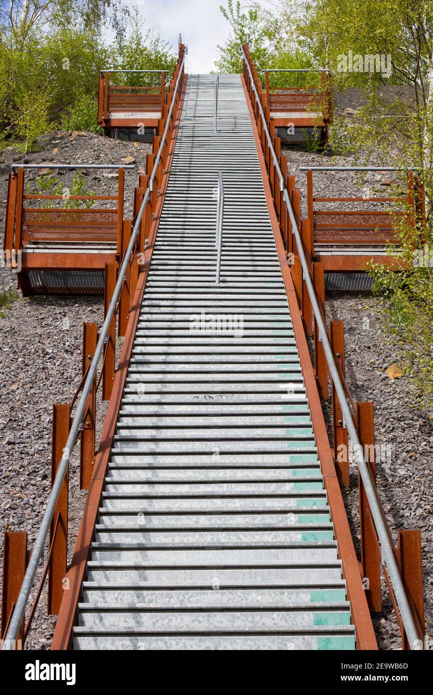 Long stairs hi-res stock photography and images - Alamy