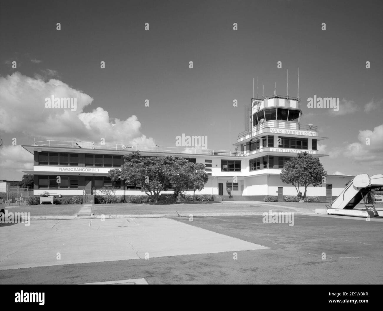 NAS Barbers point control tower 1990s Stock Photo - Alamy