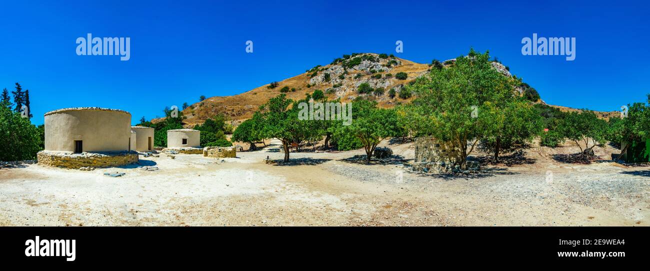 Original neolithic dwellings at Choirokoitia, Cyprus Stock Photo - Alamy