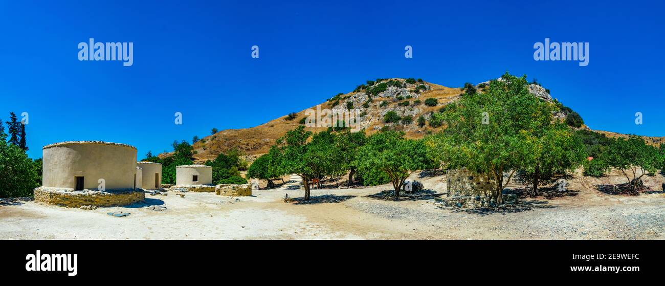 Original neolithic dwellings at Choirokoitia, Cyprus Stock Photo - Alamy