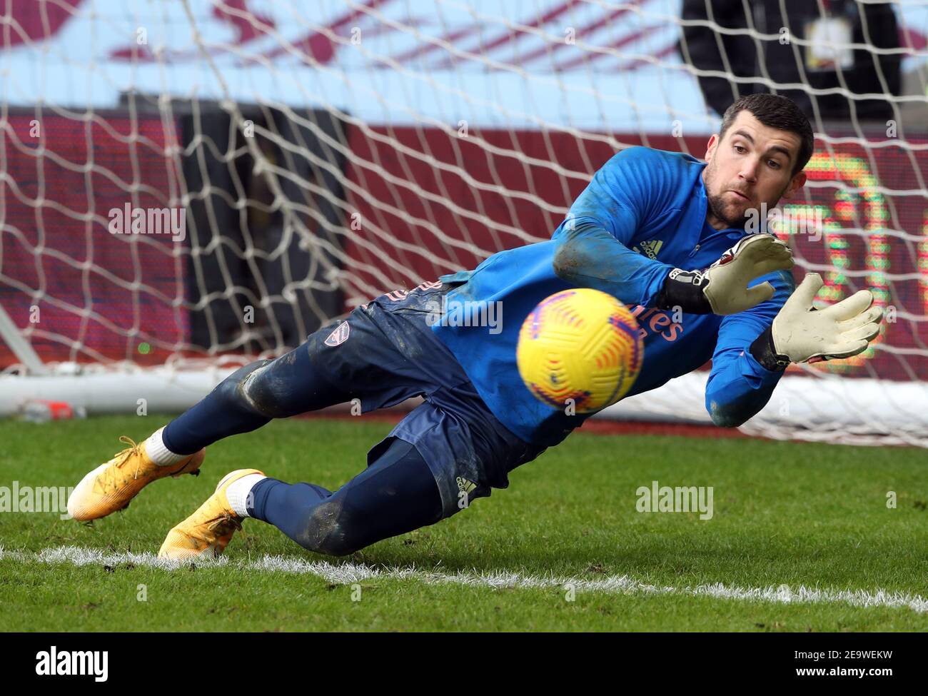 Mathew ryan arsenal hi-res stock photography and images - Alamy
