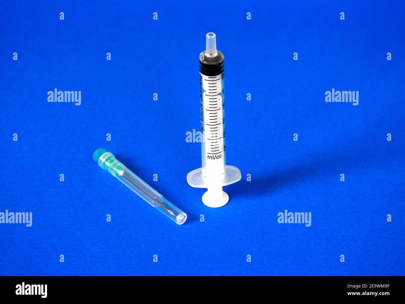 syringe and needle with .shadow Stock Photo - Alamy