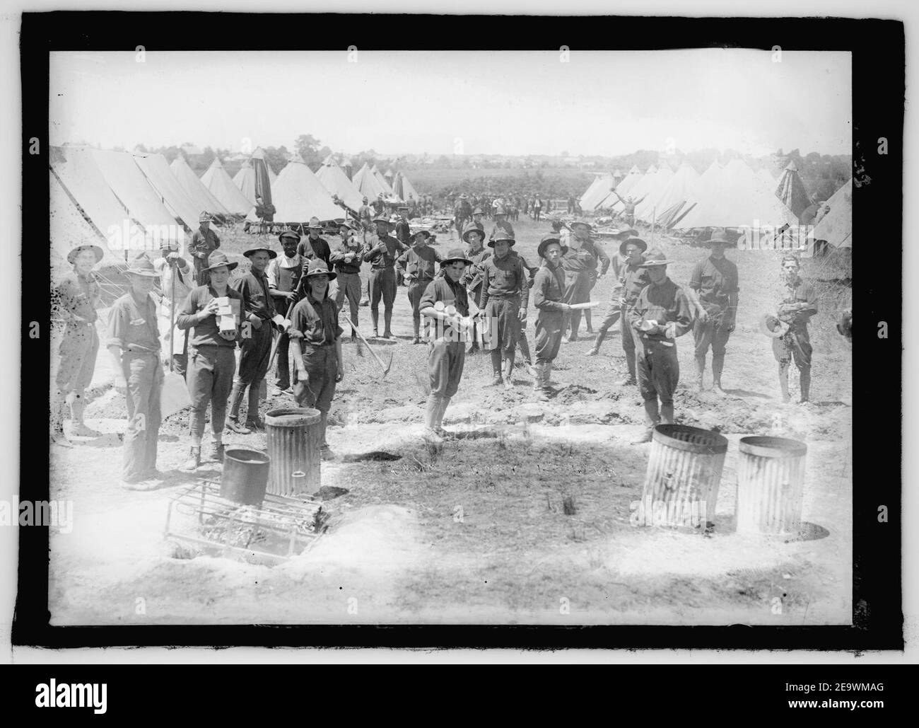 National guard camp hi-res stock photography and images - Alamy