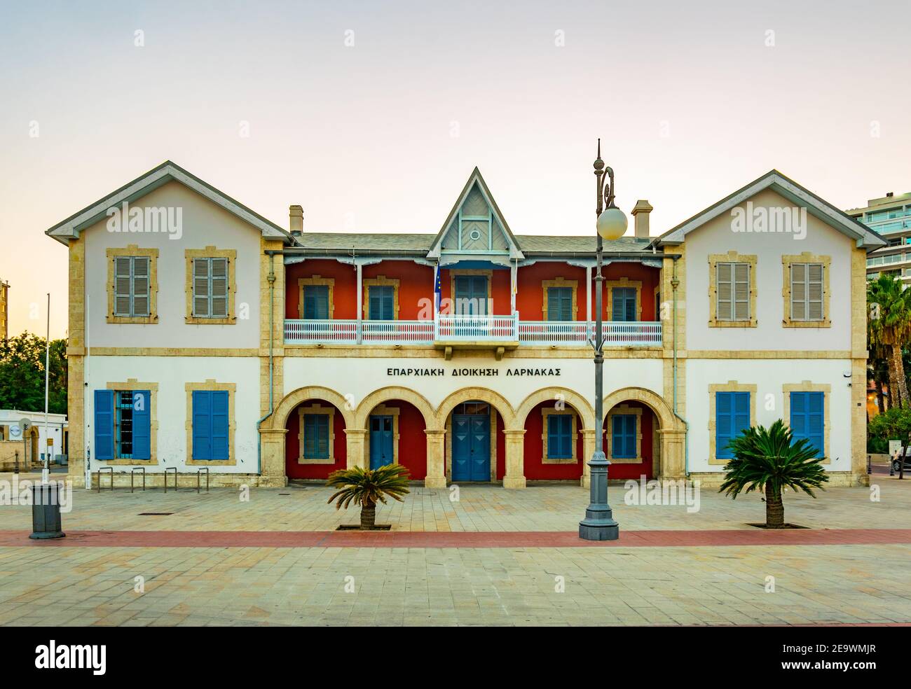 Municipal cultural services offices hi-res stock photography and images ...